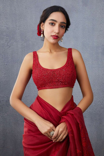 Best Bra Types for Different Saree Blouse Designs | amanté